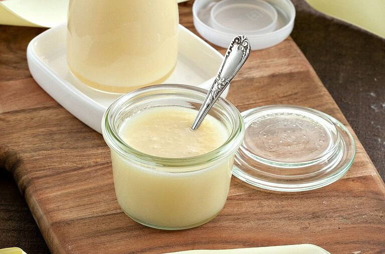 Recette facile de lait condensé sucré maison!
