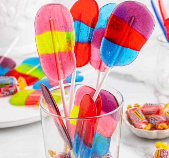 Recette rapide pour des suçons aux Jolly Rancher maison